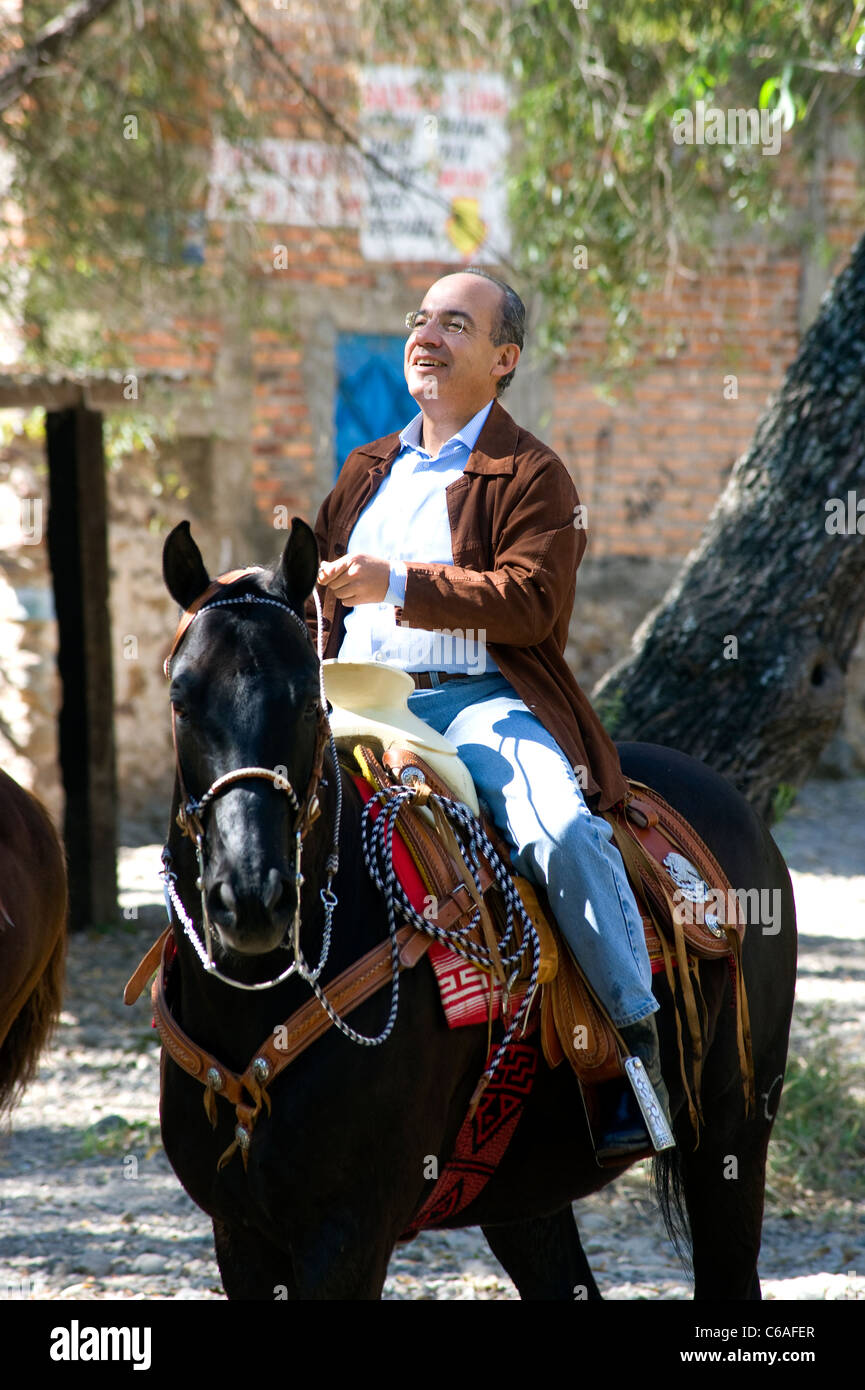 President calderon touring jose cuervo hi-res stock photography and ...