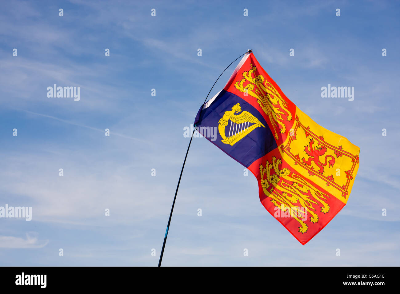 English royal standard flag hi-res stock photography and images - Alamy