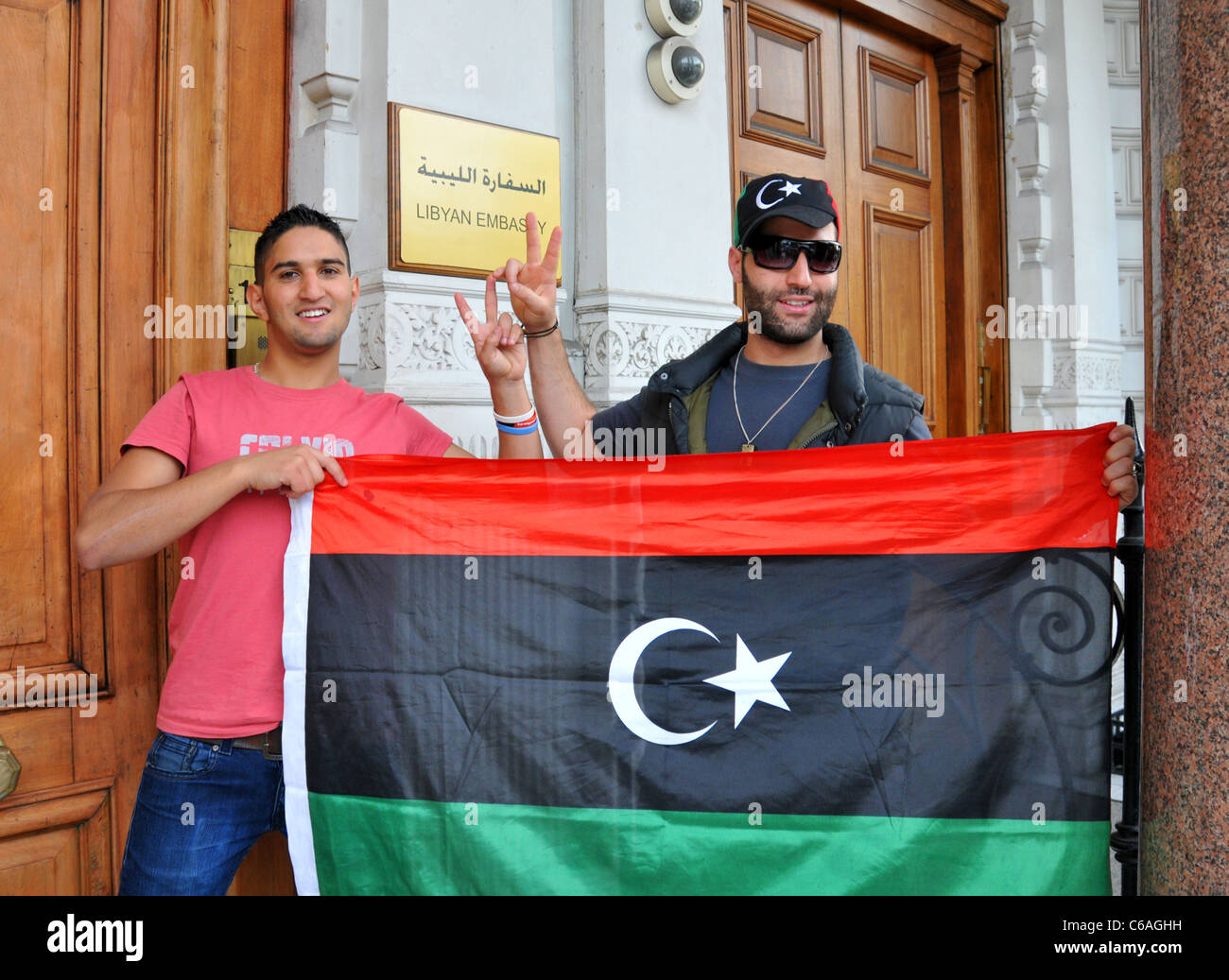Libyan Embassy London anti Colonel Gaddafi, protesters with flag ...