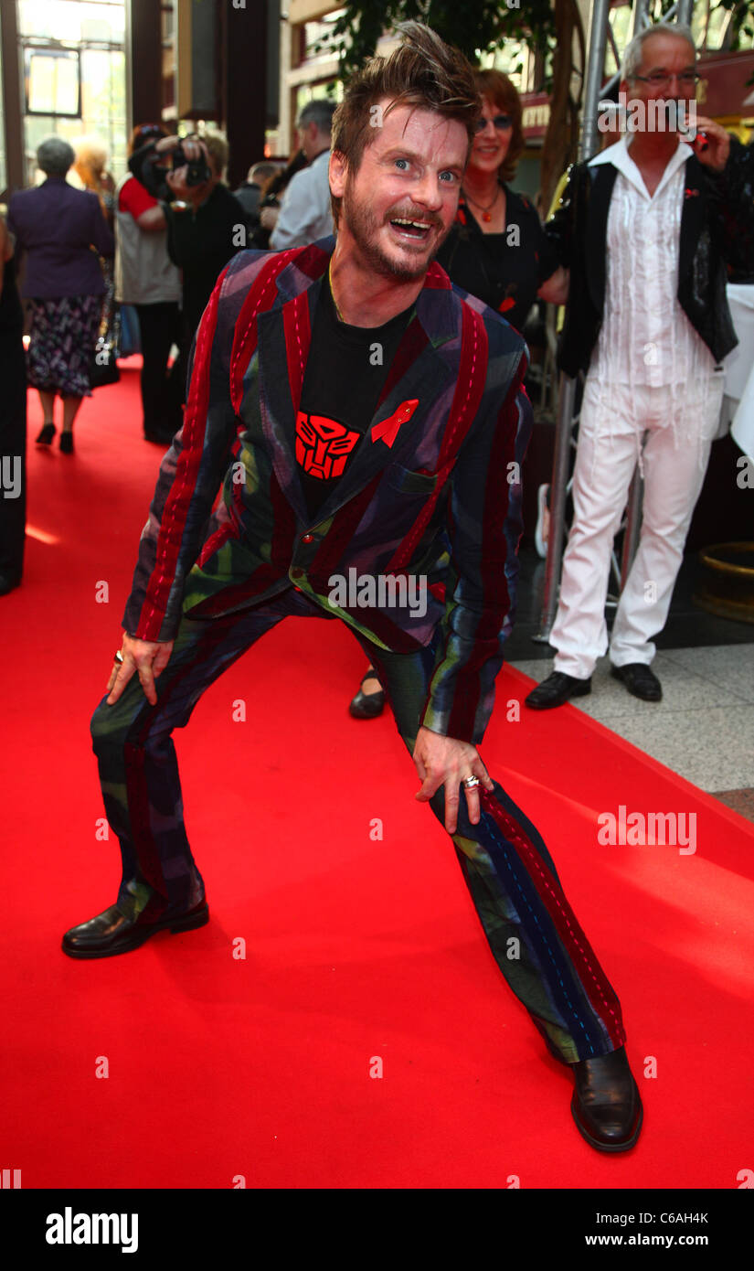 Kay Ray's Instagram, Twitter & Facebook on IDCrawl