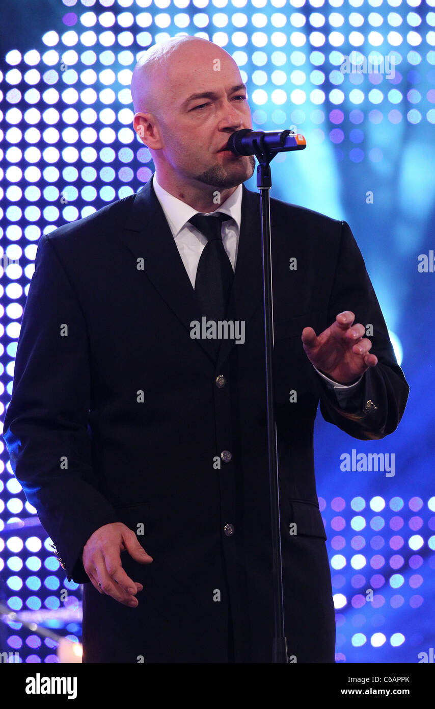 Der Graf aka Bernd Heinrich Graf of Unheilig at 'Die neue Hitparade â ...