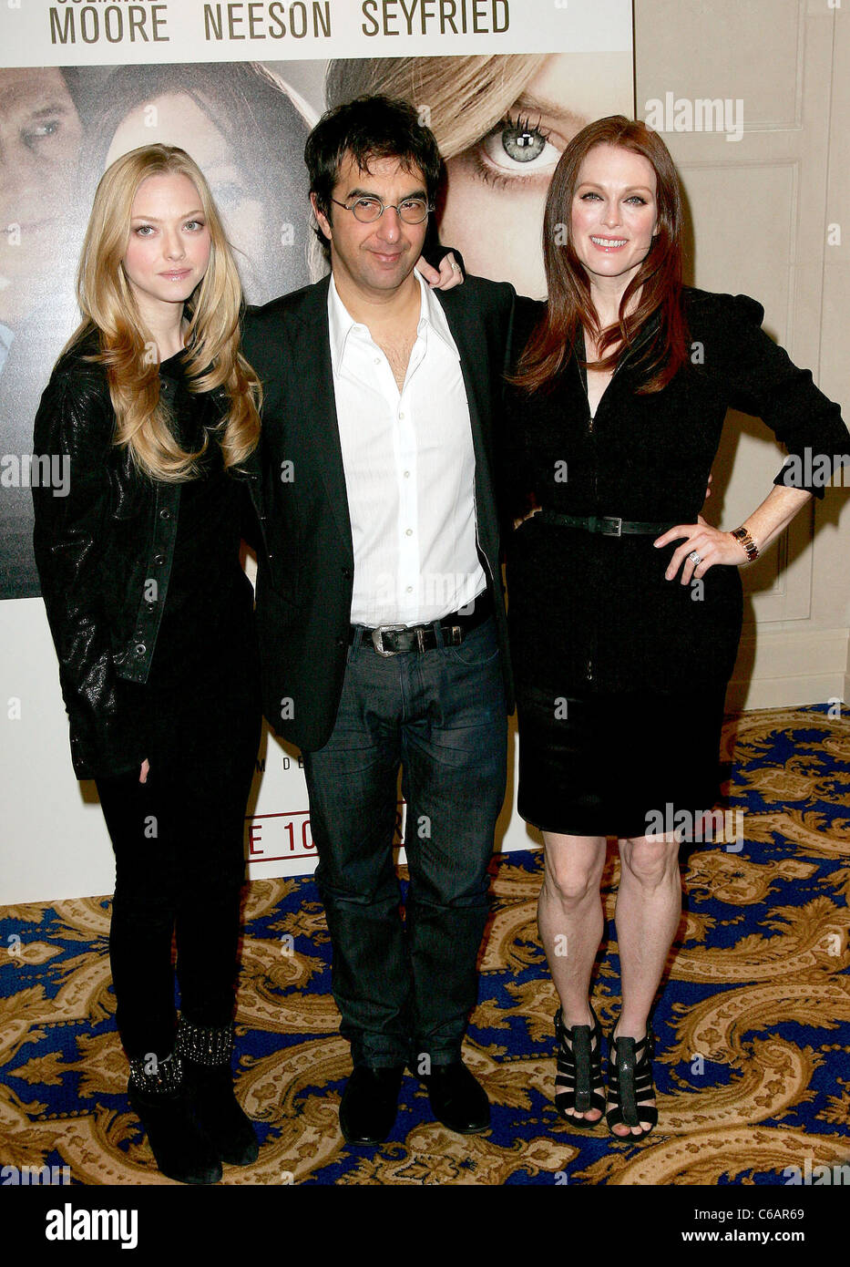 Amanda Seyfried, Atom Egoyan, Julianne Moore Photocall for the film 'Chloe' at the Four Seasons ...