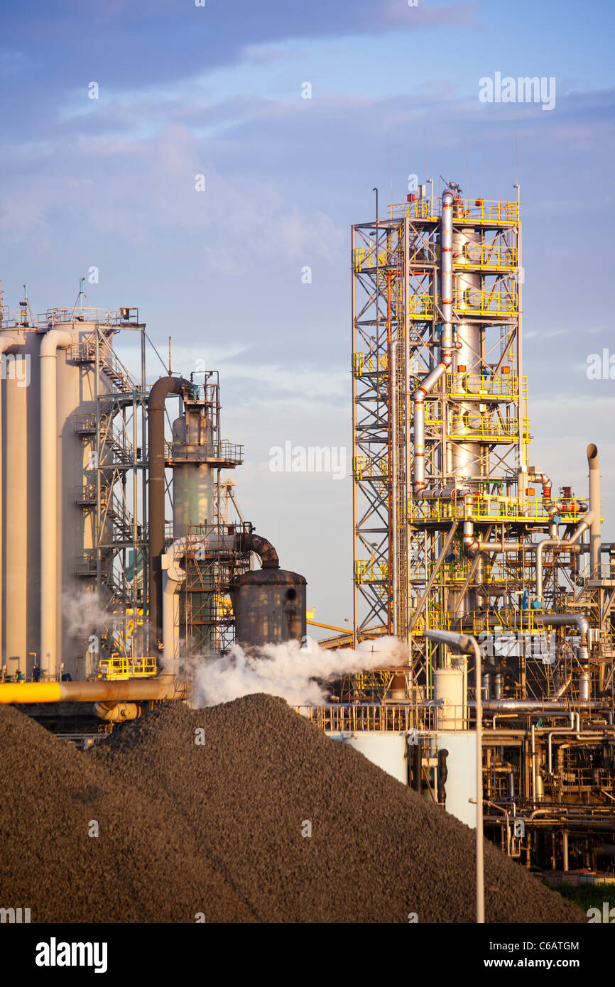 Steel factory hi-res stock photography and images - Alamy