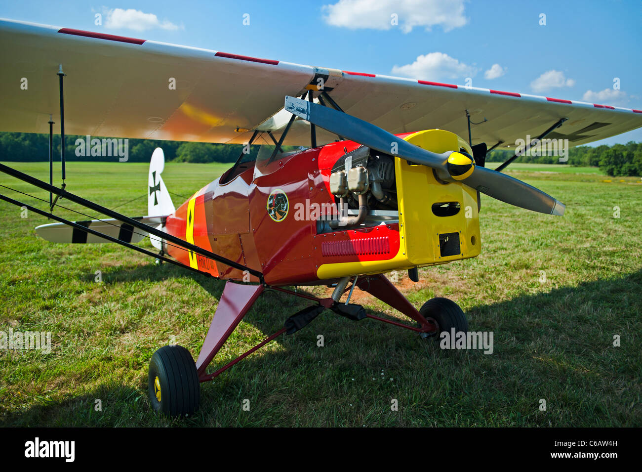 Vintage airplane hi-res stock photography and images - Alamy