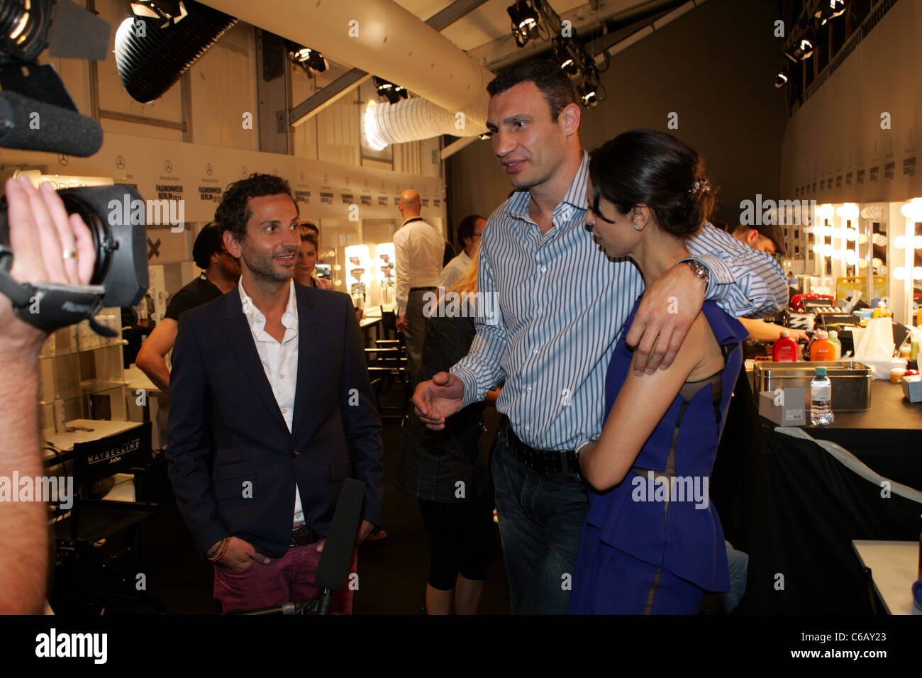 Vitali Klitschko, his wife Natalia, Dimitri - Backstage - Dimitri ...