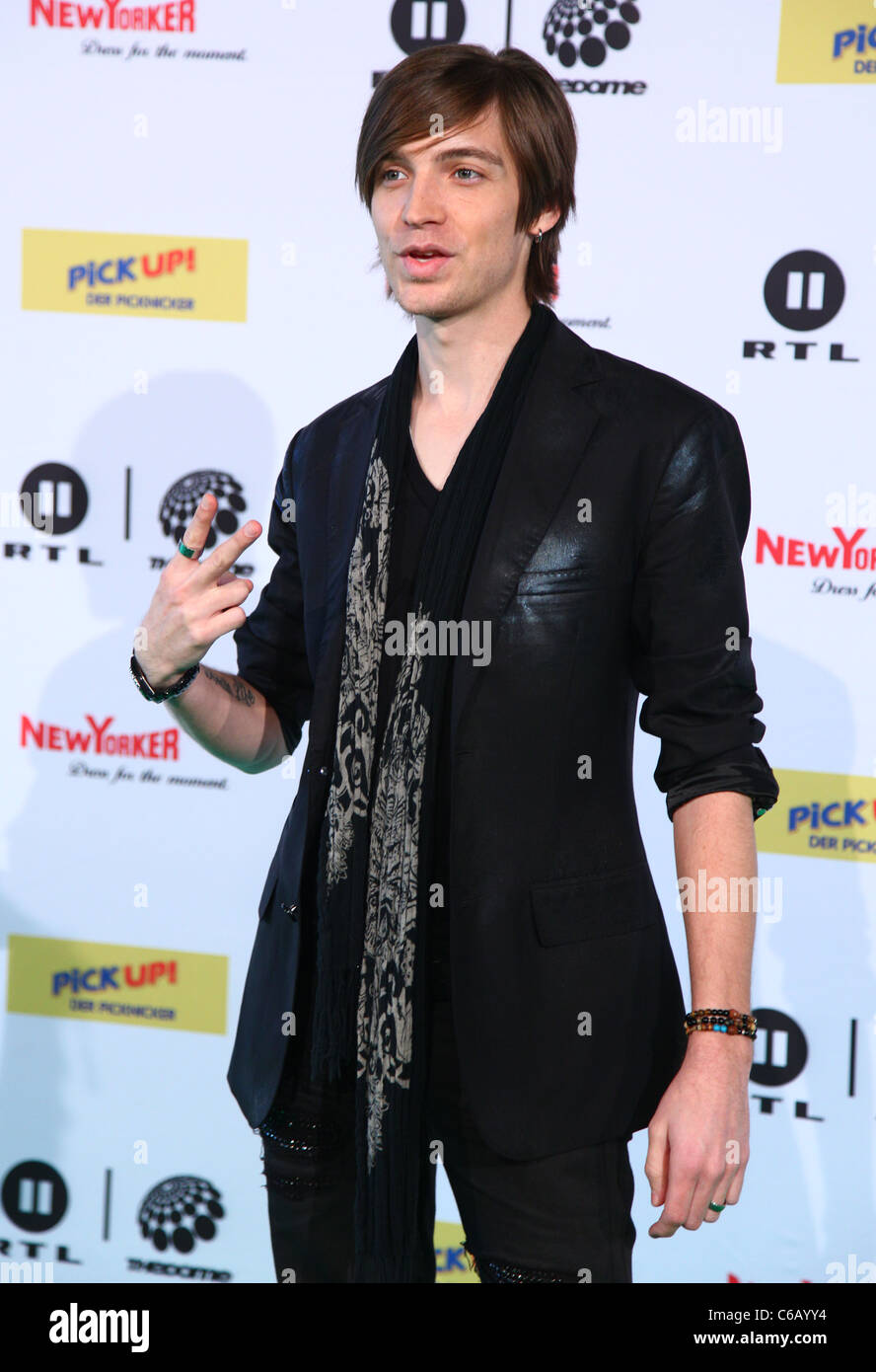 Alex band red carpet hi-res stock photography and images - Alamy