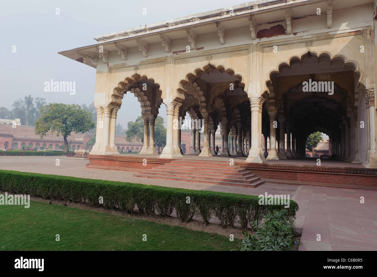 Red fort agra india hi-res stock photography and images - Alamy