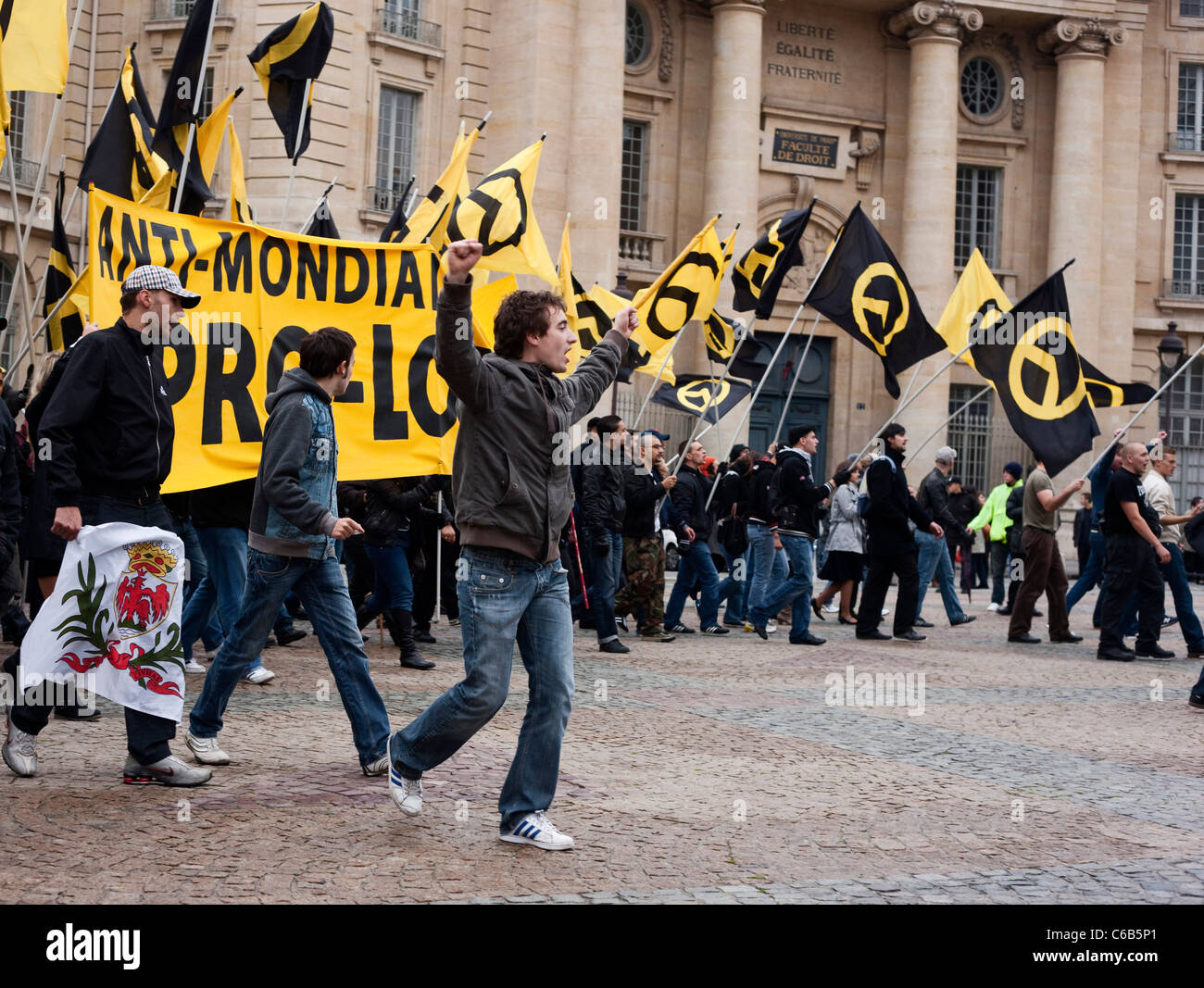 Anti globalisation hi-res stock photography and images - Alamy