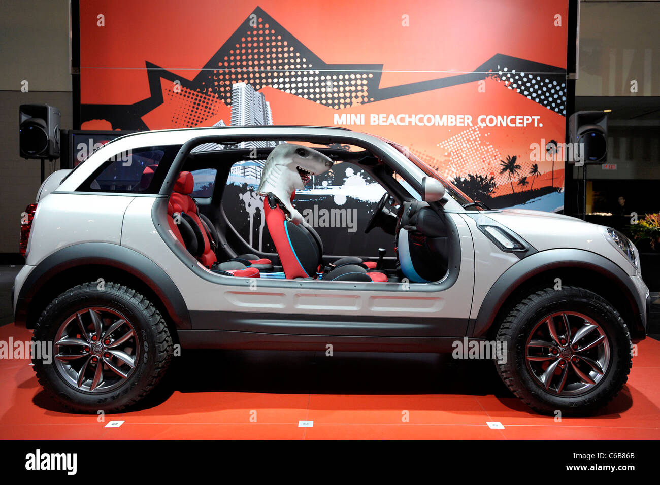 Mini beachcomber car hi-res stock photography and images - Alamy