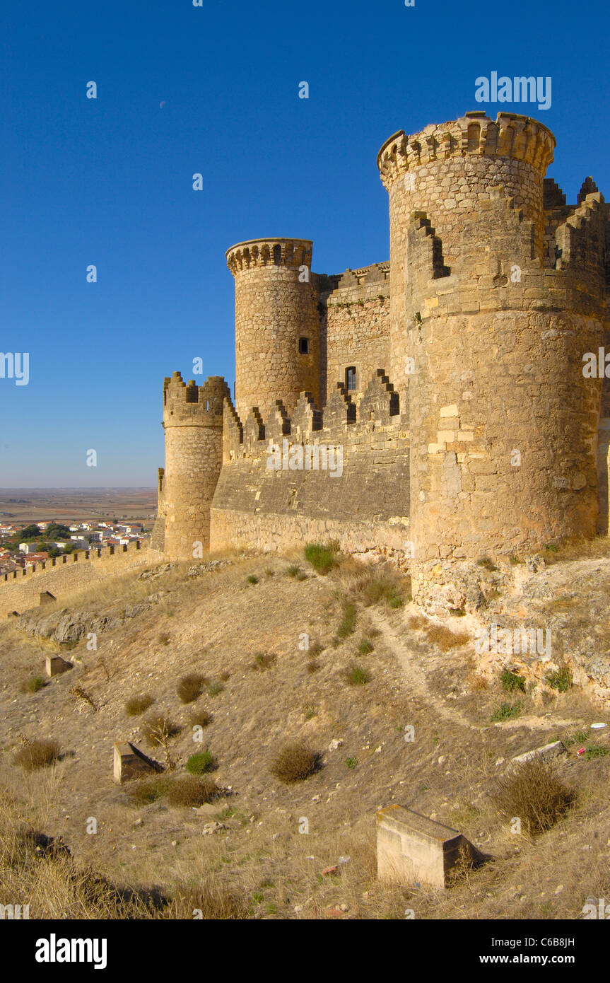 Belmonte castle xv belmonte cuenca hi-res stock photography and images ...
