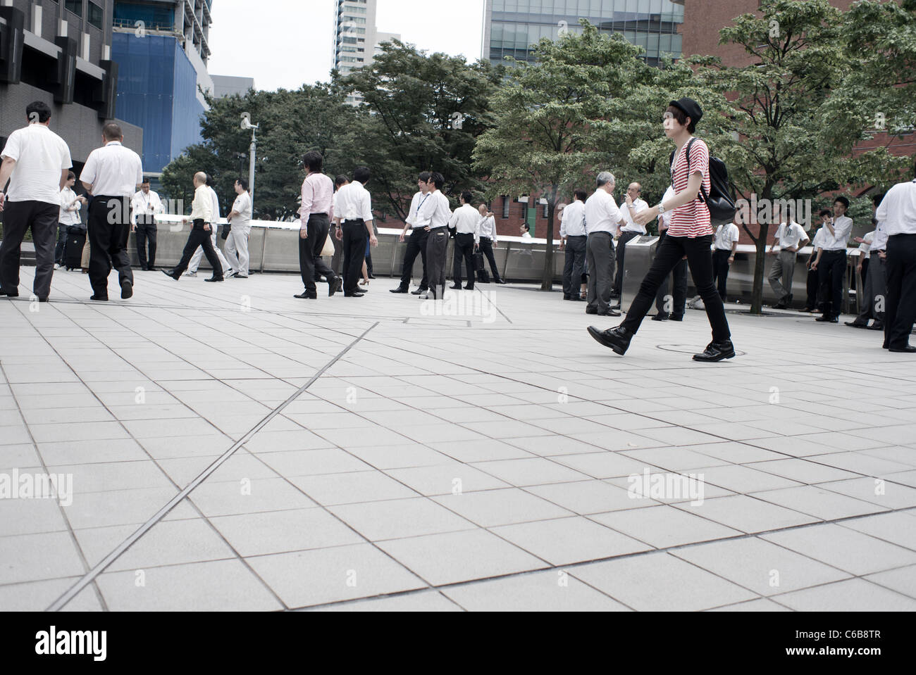 Tokyo workers hi-res stock photography and images - Alamy