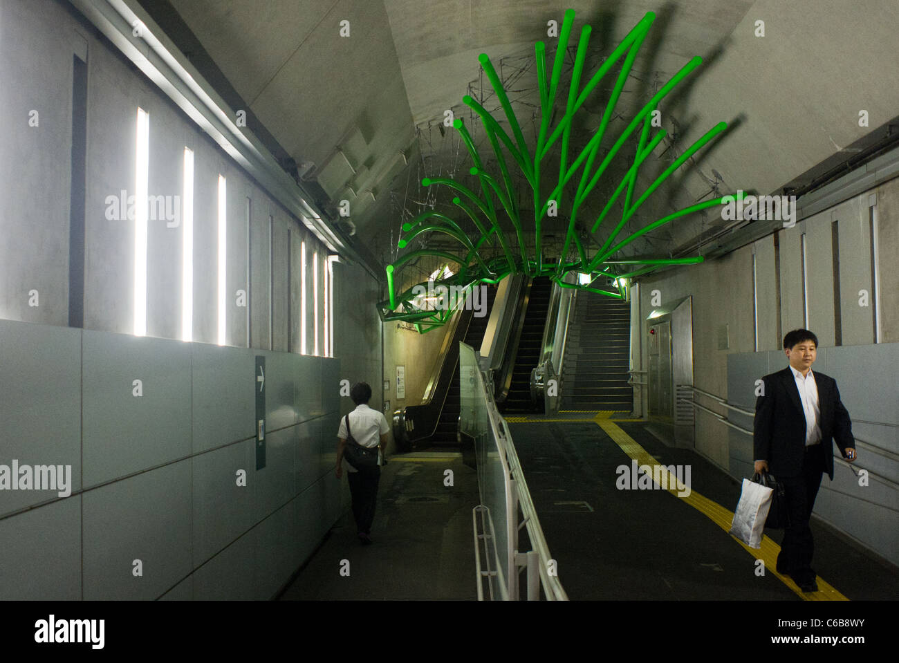 Tokyo subway hi-res stock photography and images - Alamy