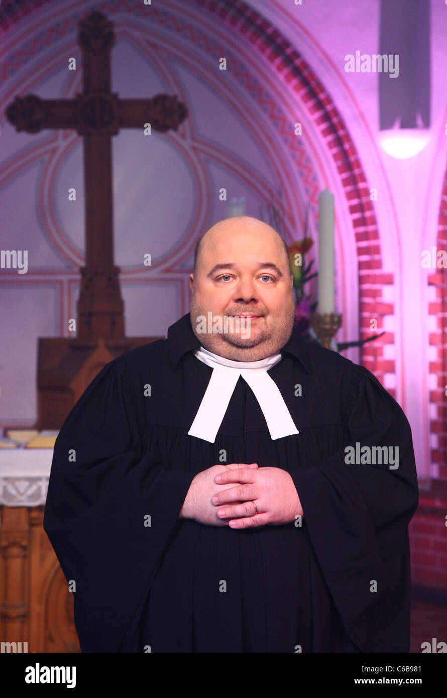Dirk Bach at a photocall for the German daily soap opera 'Verbotene ...