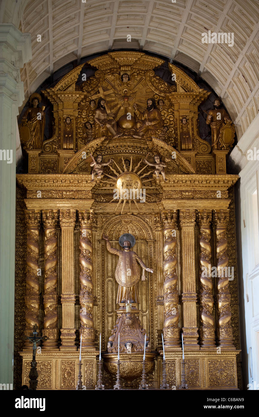 Main Altar in The Basilica of Bom Jesus in Velha Goa, India Stock Photo ...