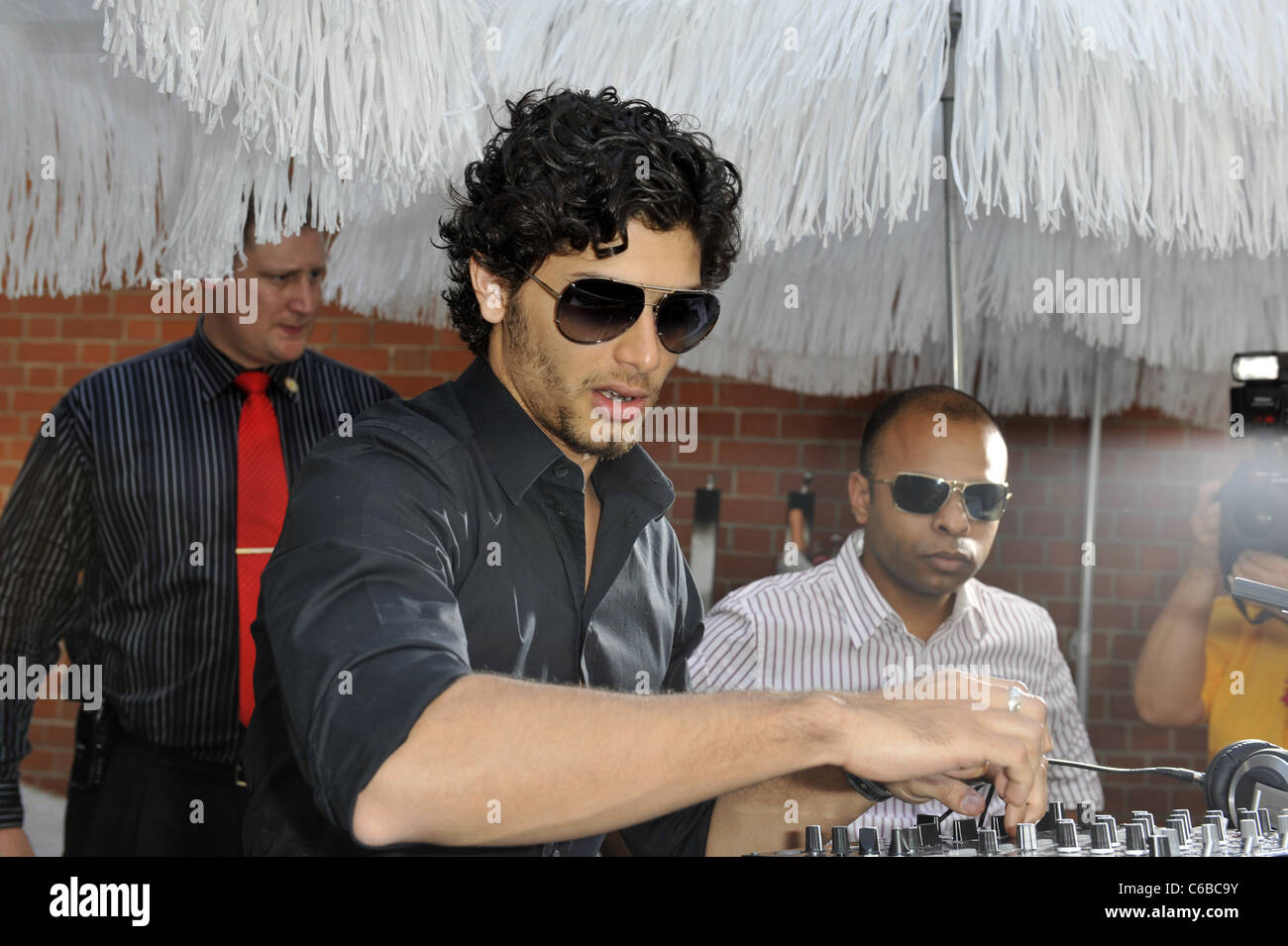 Jesus Luz DJing at Gala magazine Fashion brunch at Ellington Hotel ...