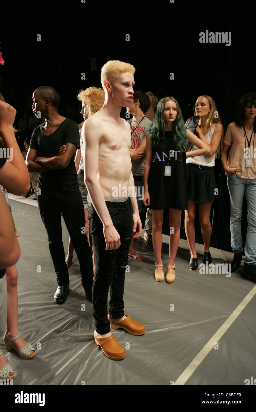 Shaun Ross and model - Backstage at Starstyling fashion show at ...