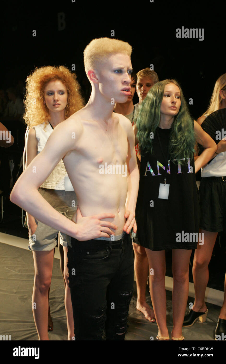 Shaun Ross and model - Backstage at Starstyling fashion show at ...