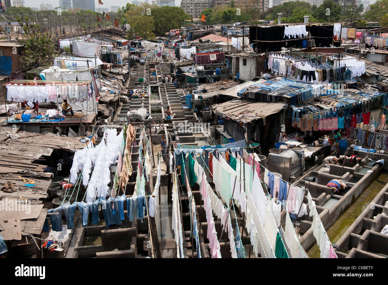 Mumbaikar dhobis mumbai hi-res stock photography and images - Alamy