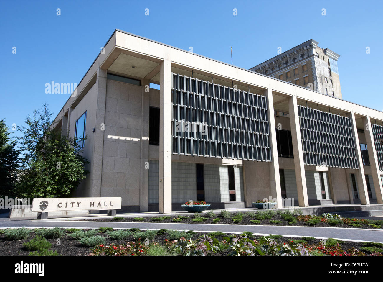 winnipeg city hall downtown winnipeg manitoba canada Stock Photo - Alamy
