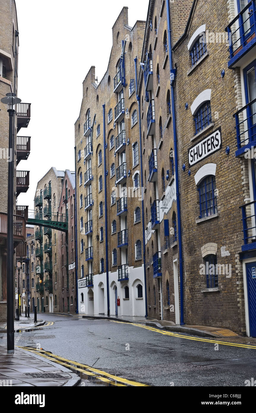 Shad Thames is an historic riverside street in London Stock Photo - Alamy