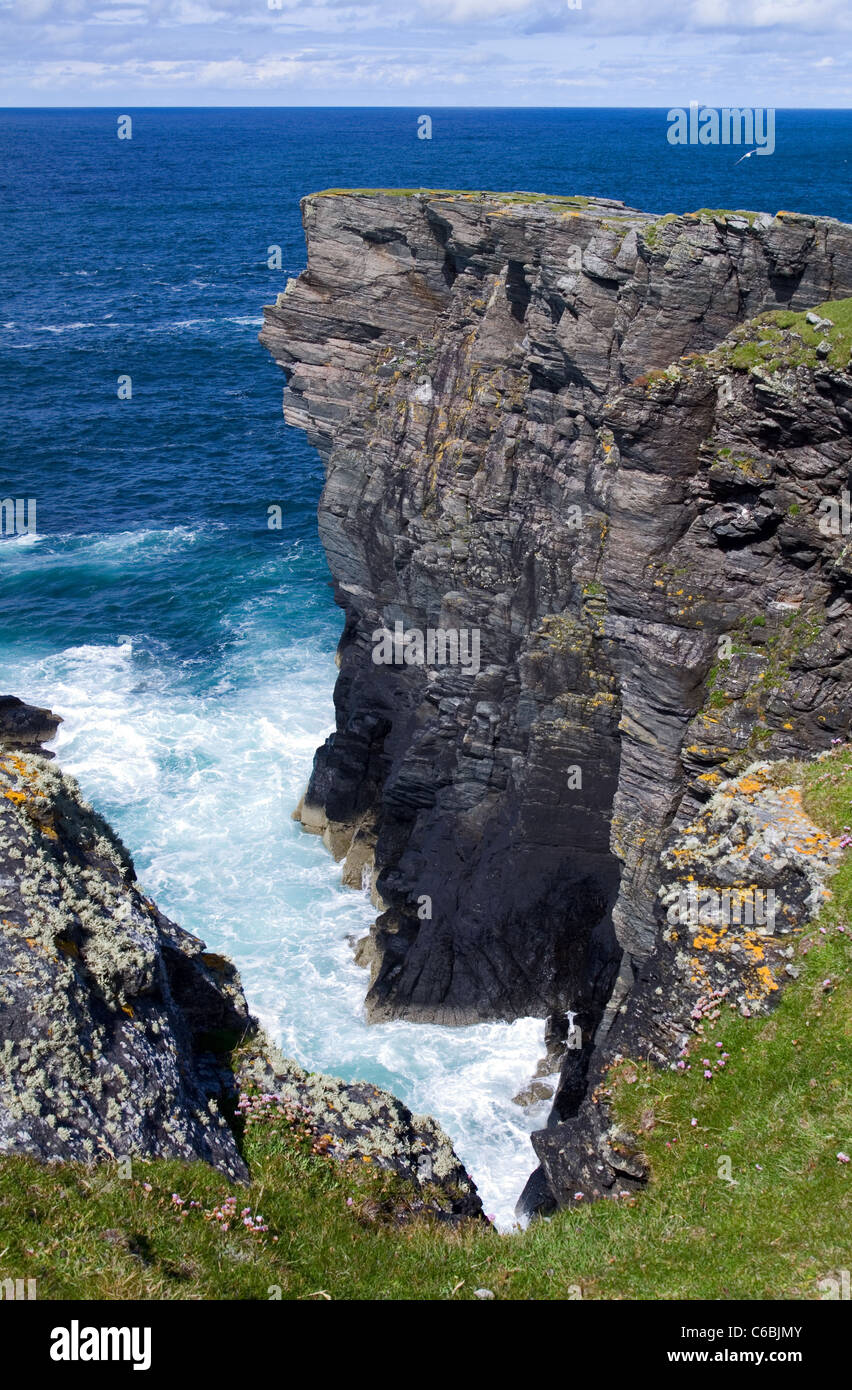 Scottish cliffs hi-res stock photography and images - Alamy