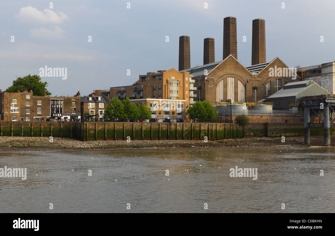 Thames waterfront riverside, Cutty Sark pub, apartments and Greenwich ...
