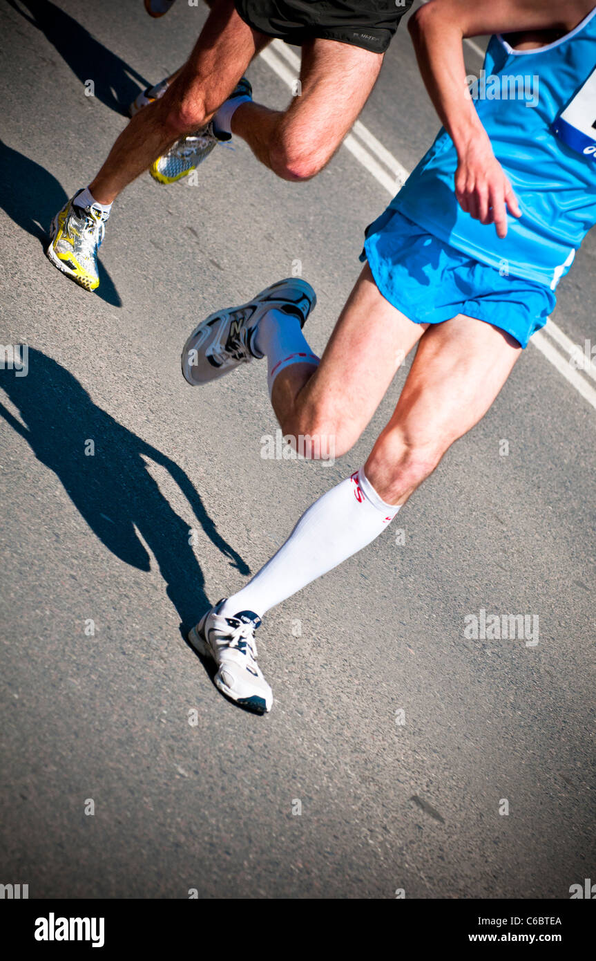 legs of marathon runners Stock Photo - Alamy