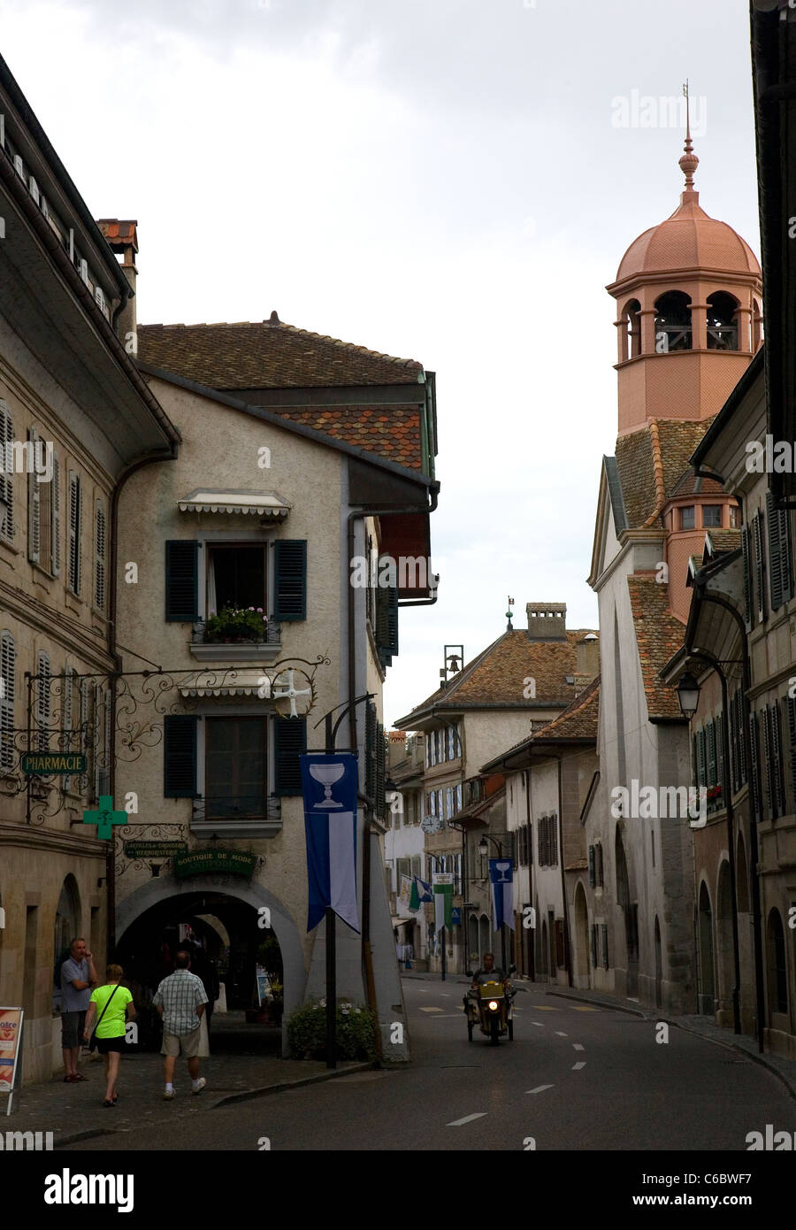 Road through village of Coppet near Lake Geneva along Route Suisse ...