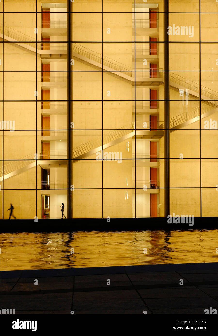 Shadow figures hi-res stock photography and images - Alamy