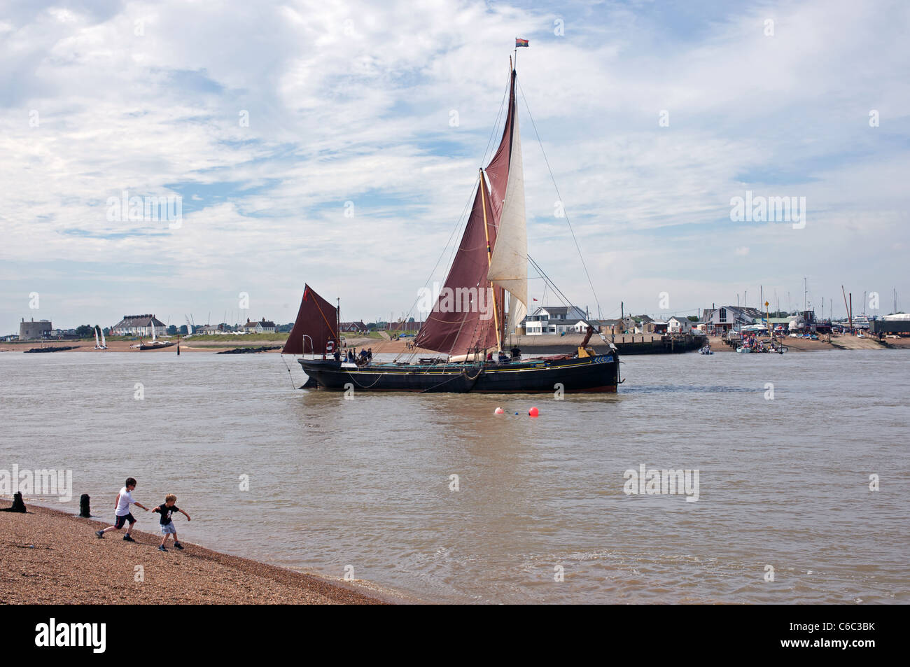 Ferry barge sailing hi-res stock photography and images - Alamy