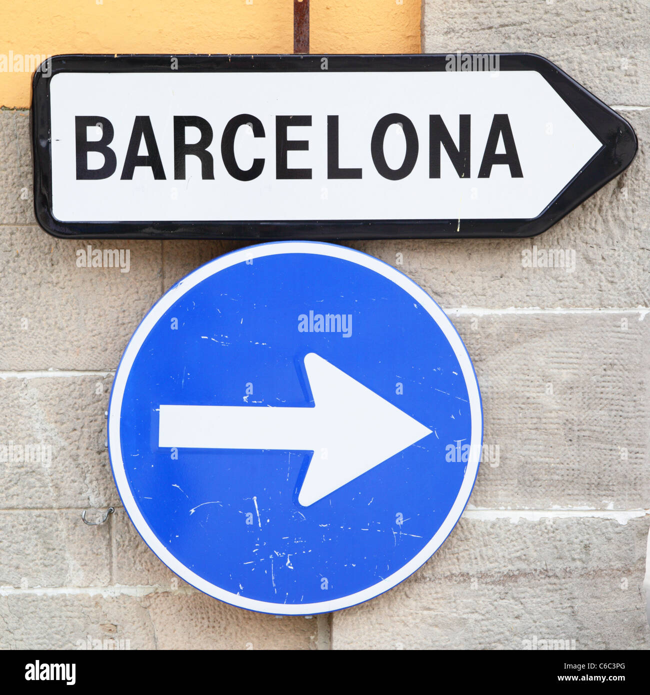 Barcelona sign hi-res stock photography and images - Alamy