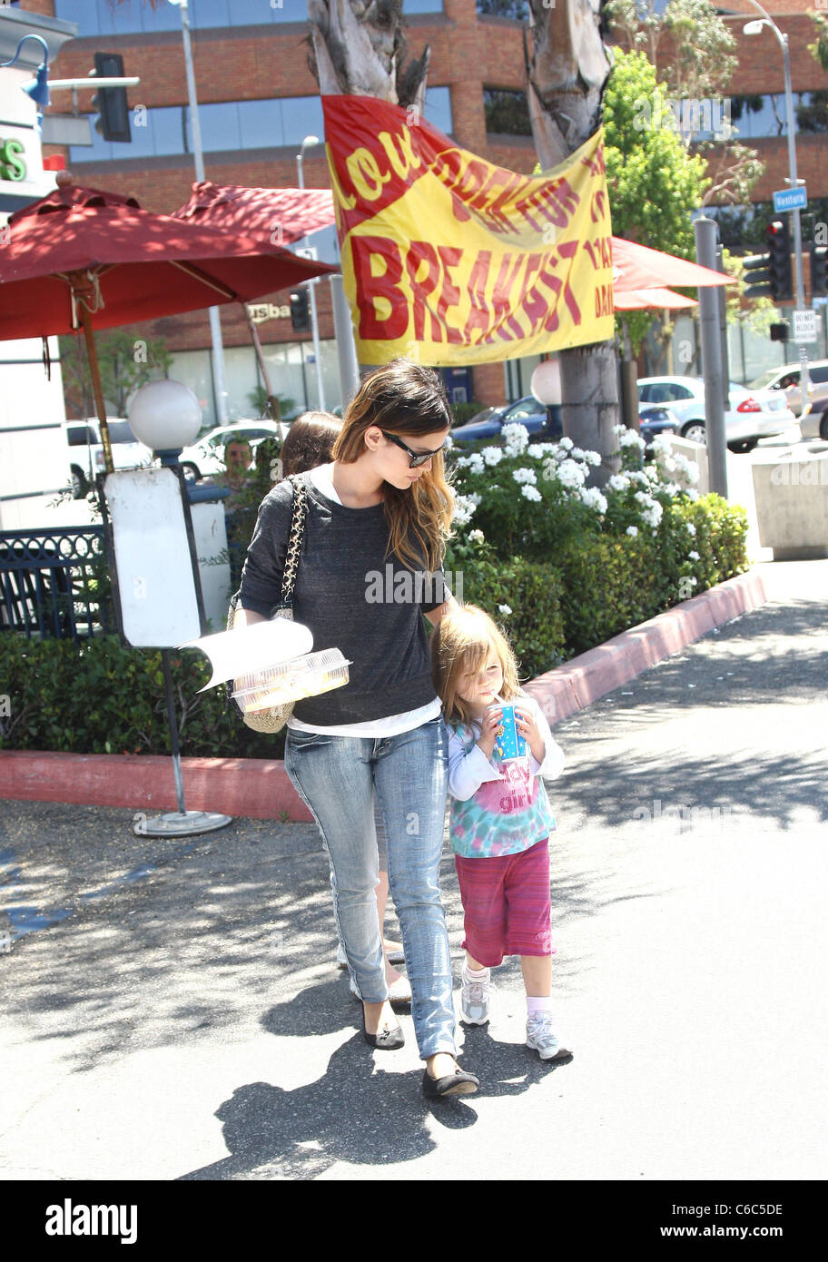 Rachel Bilson is seen leaving Johnny Rockets with a small child. Encino ...