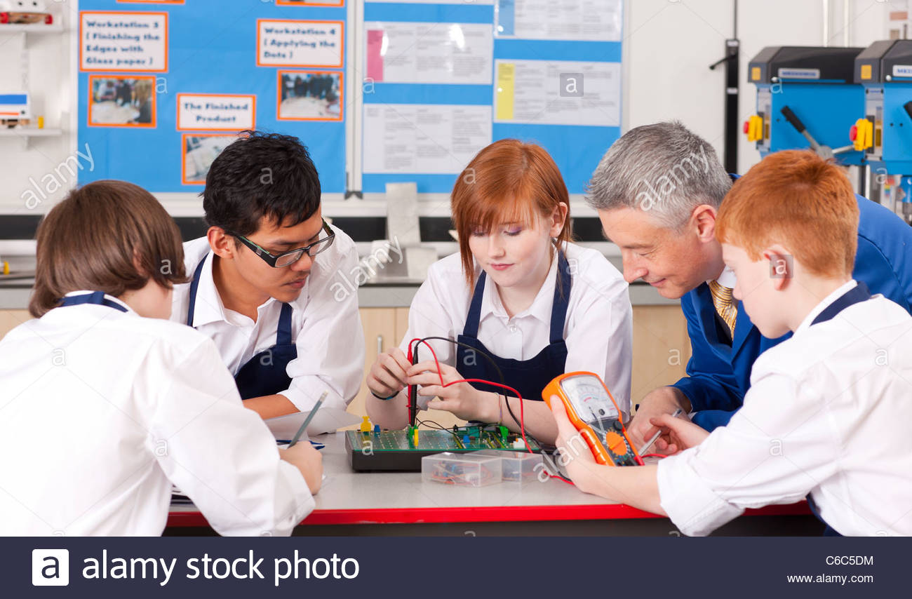 Electronic Monitoring Device Stock Photos & Electronic Monitoring ...