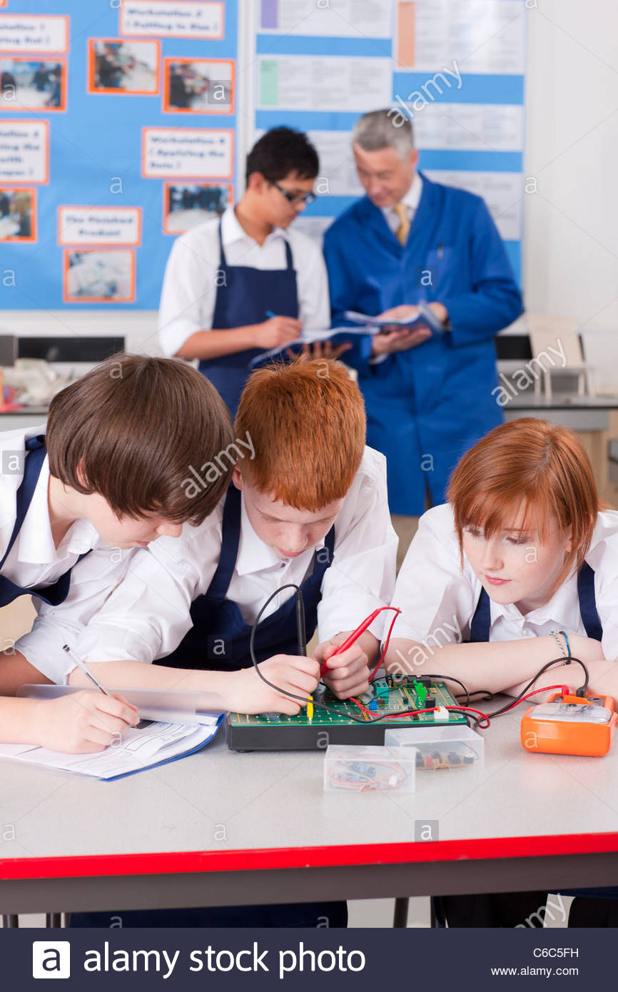 Electronic Monitoring Device Stock Photos & Electronic Monitoring ...