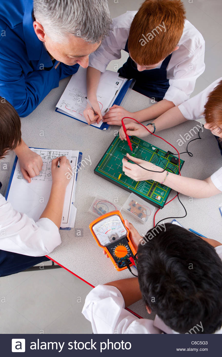 Electronic Monitoring Device Stock Photos & Electronic Monitoring ...