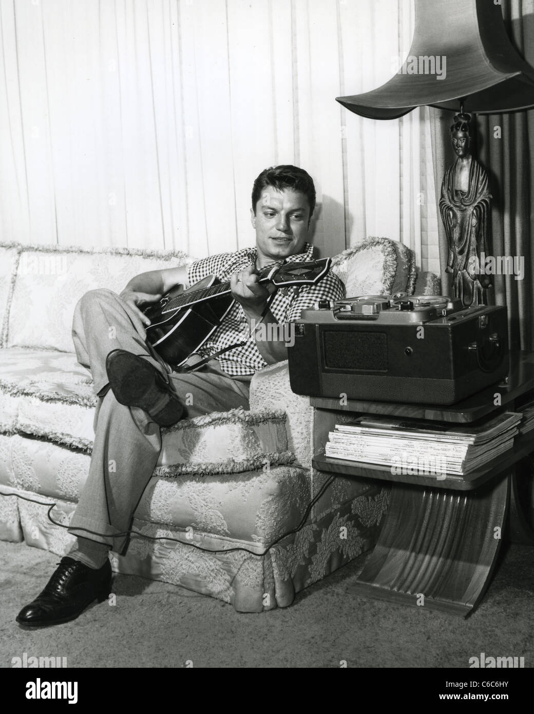 Guy mitchell hi-res stock photography and images - Alamy