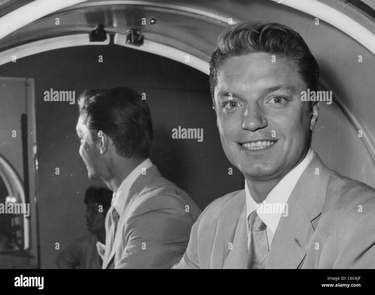GUY MITCHELL (1927-1999) US pop and Country singer Stock Photo - Alamy