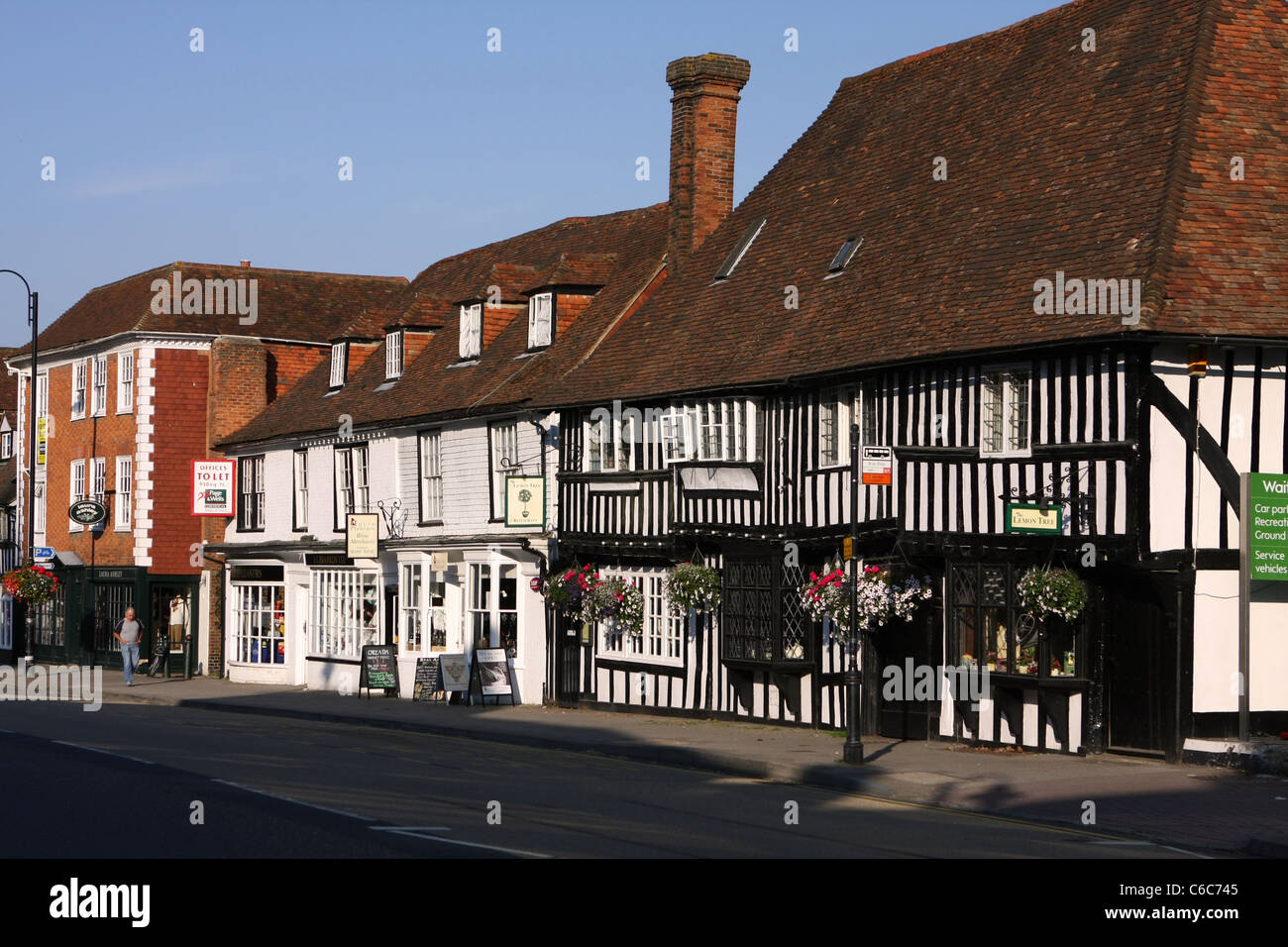 Tenterden High Street High Resolution Stock Photography and Images - Alamy