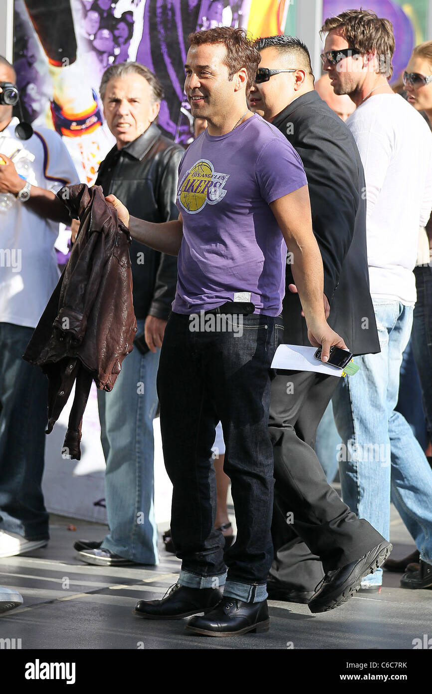 Jeremy Piven Celebrities arriving at the Staples Center to watch Los ...