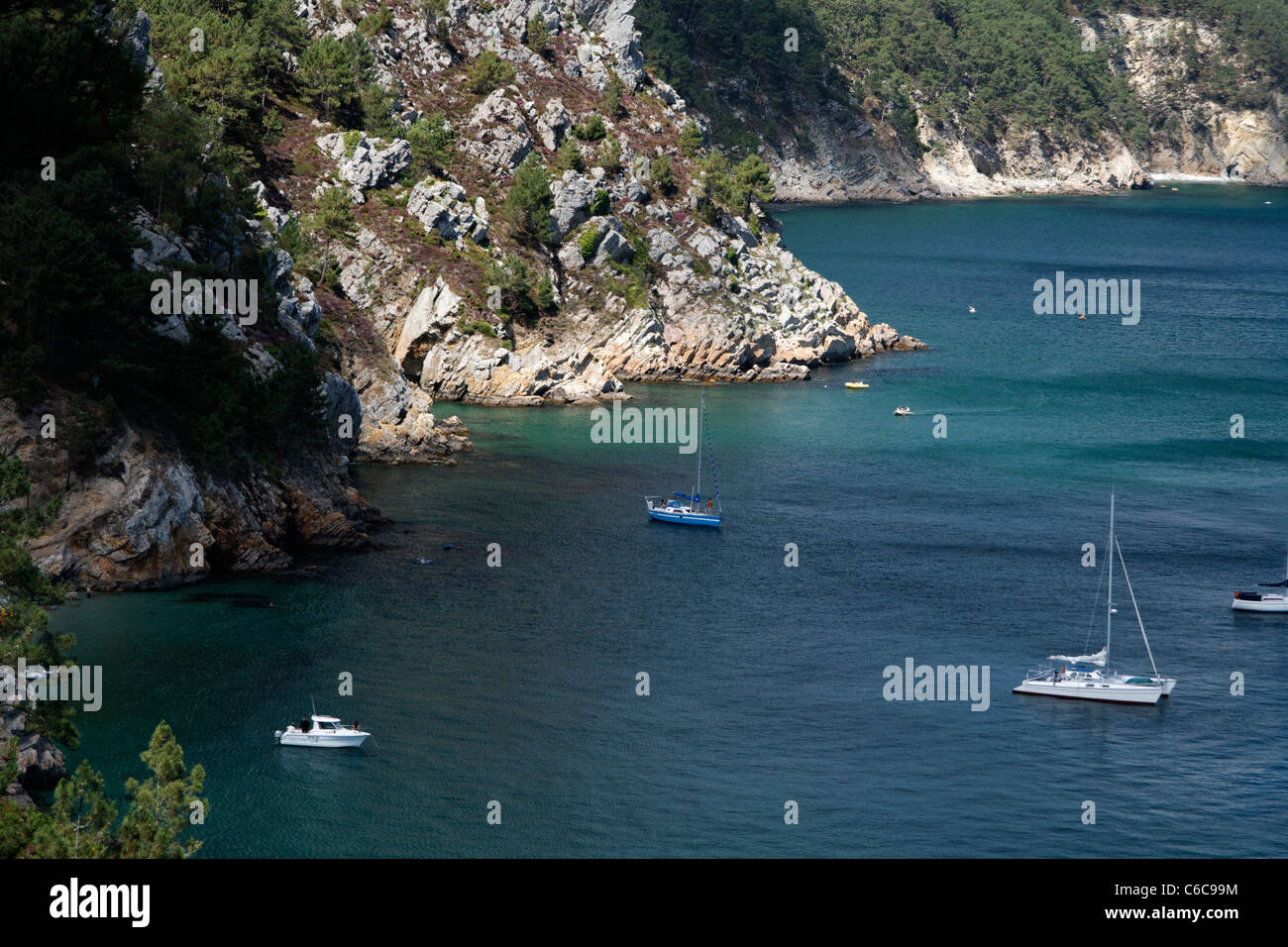 Creek, Morgat bay, Crozon Peninsula (Finistère, Brittany, France Stock ...