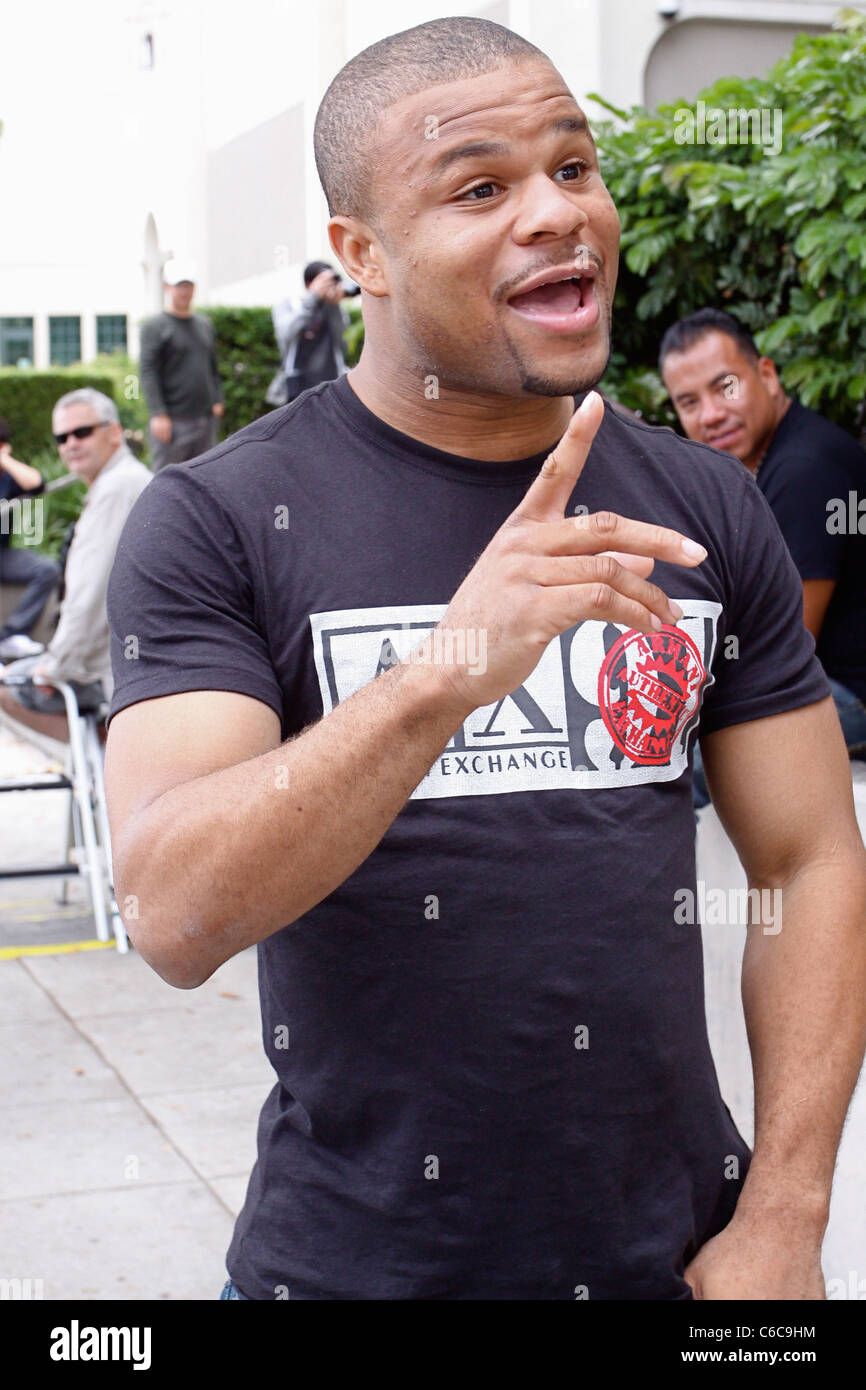 Professional Boxer Omar Henry outside the Beverly Hills Courthouse in ...