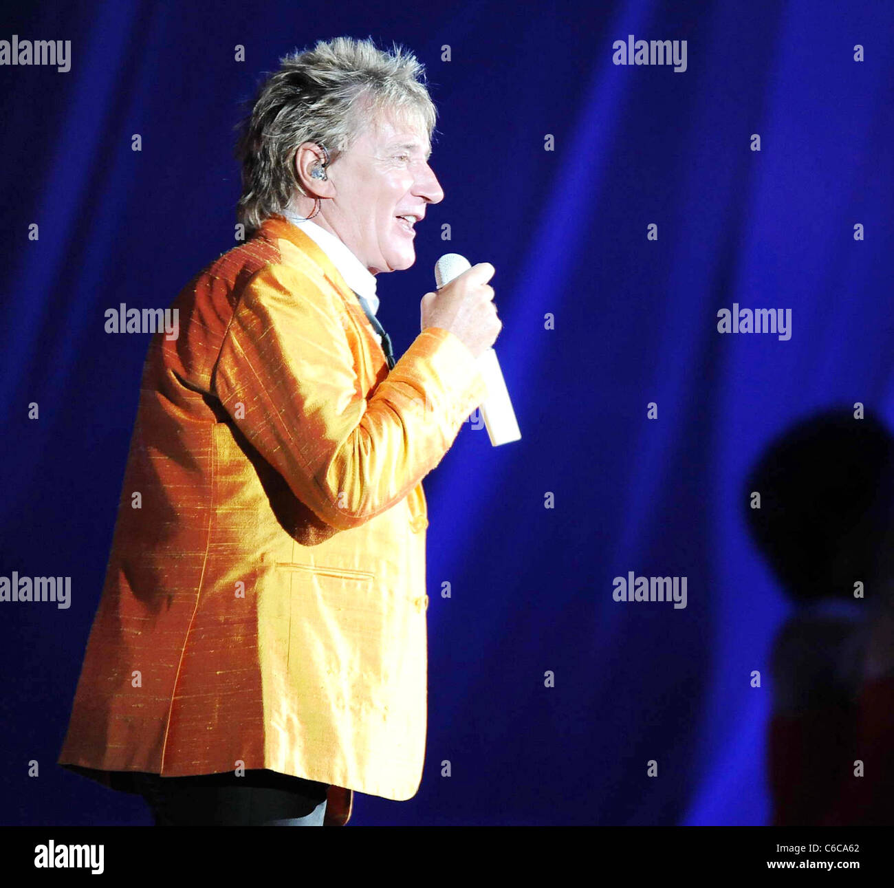 Rod Stewart performs live on stage for an audience of more than 11,000 ...