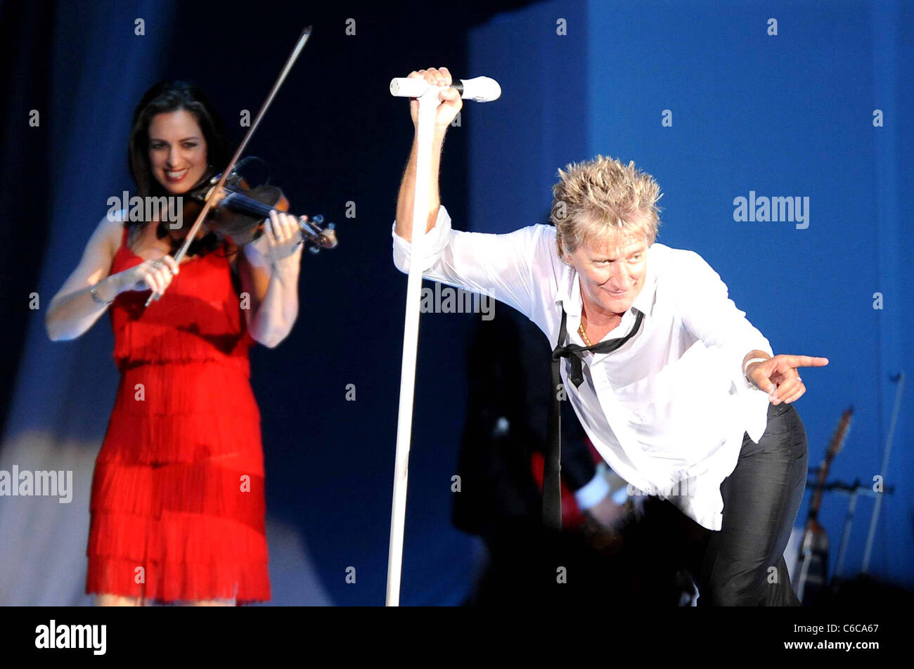 Rod Stewart performs live on stage for an audience of more than 11,000 ...