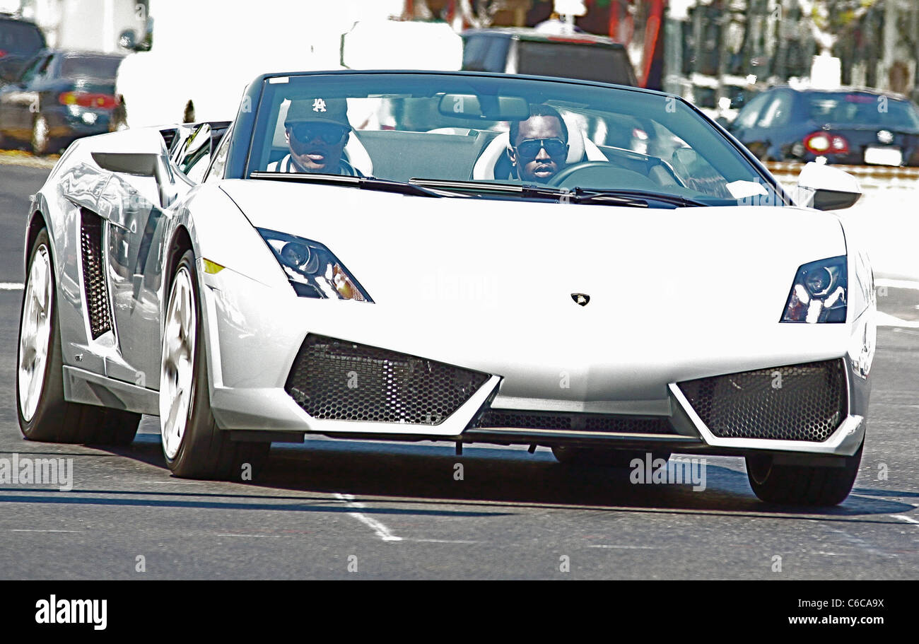 Sean Combs, aka Diddy, leaving after having lunch at Le Clafoutis ...