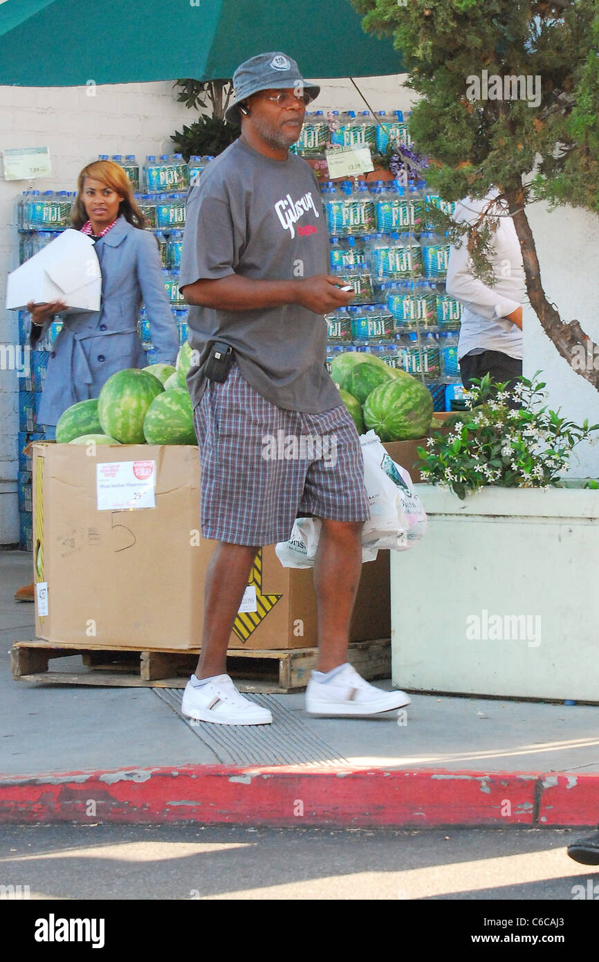 Samuel L Jackson grocery shopping at Bristol Farms in Beverly Hills Los ...