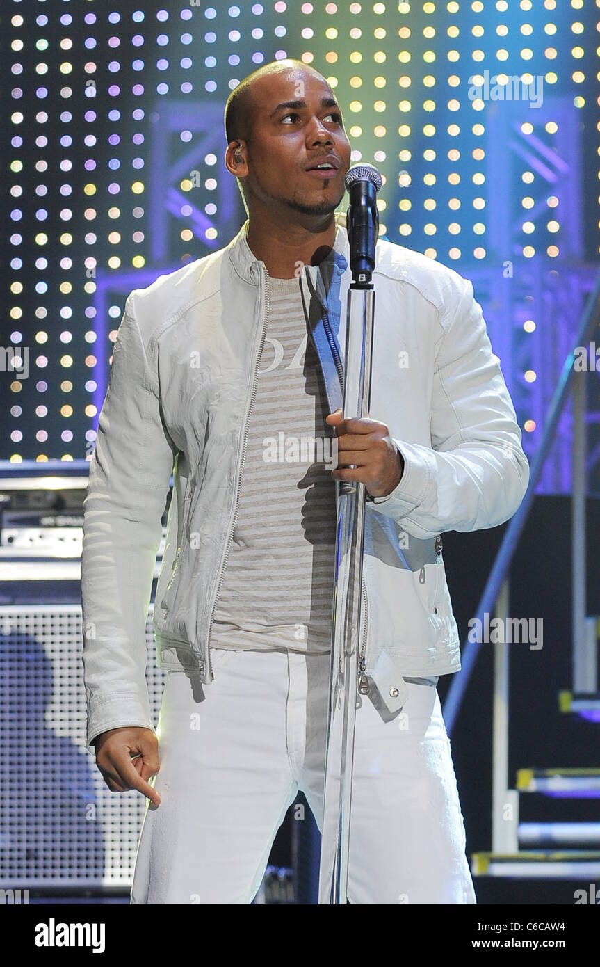 Anthony "Romeo" Santos Aventura performs at the Seminole Hard Rock ...