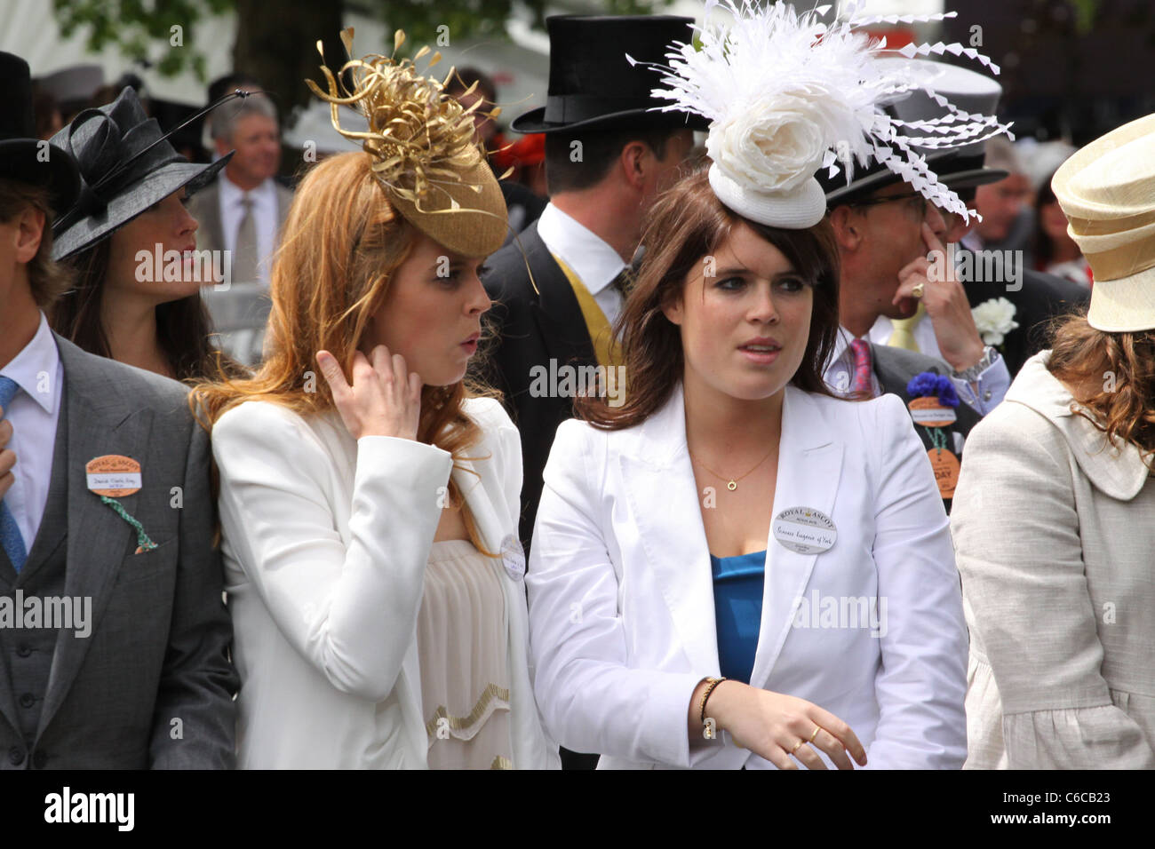 Princess Beatrice along with her boyfriend Dave Clark and sister ...