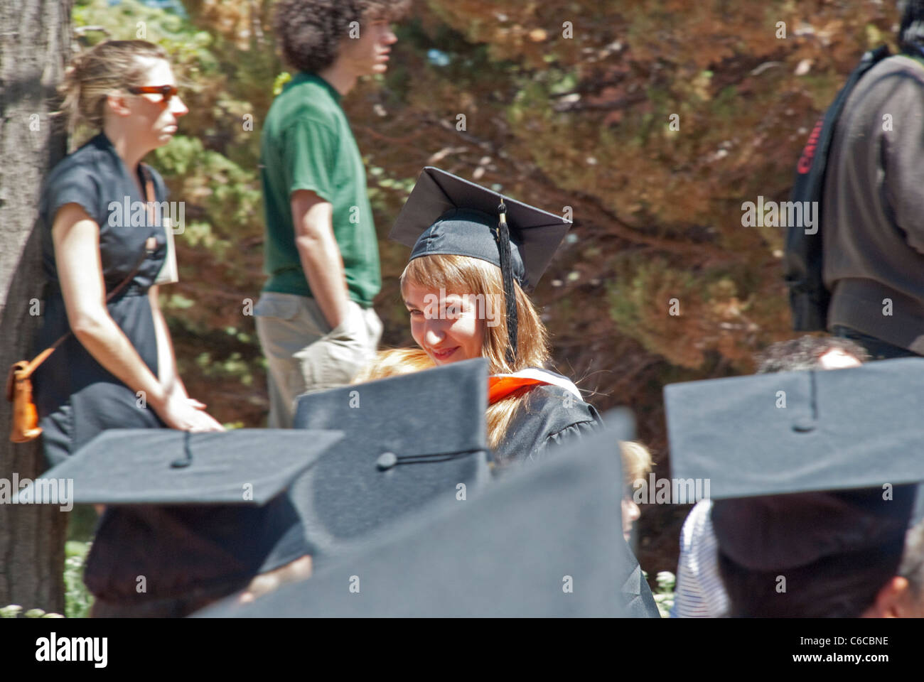Woman receiving diploma hi-res stock photography and images - Alamy