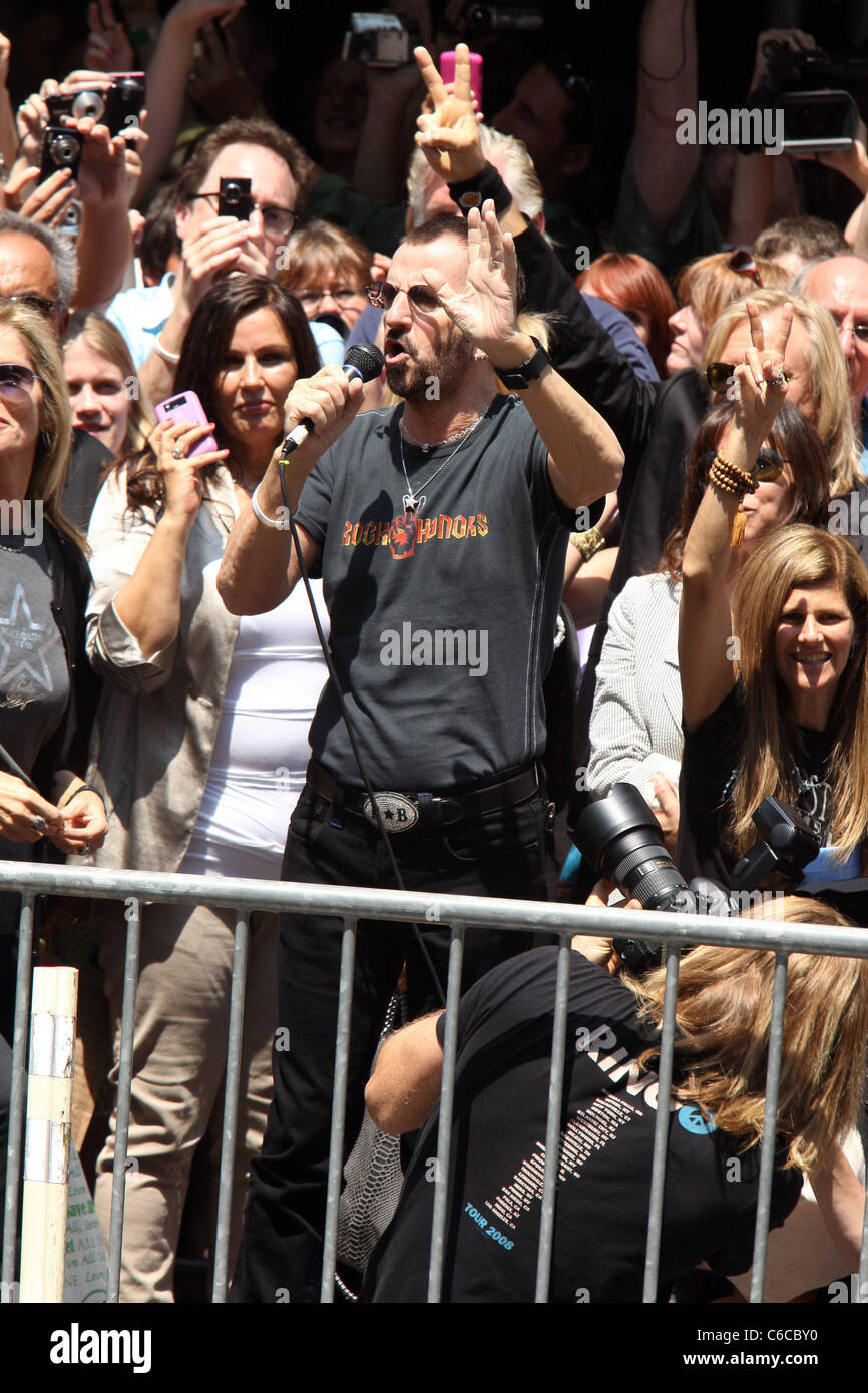 Ringo Starr celebrates his birthday by wishing everyone 'Peace and Love ...