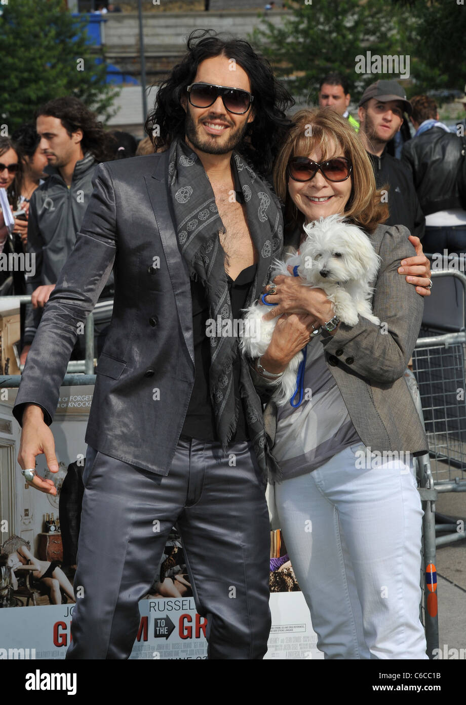 Russell Brand with his mother Barbara 'Get him to the Greek' photocall ...